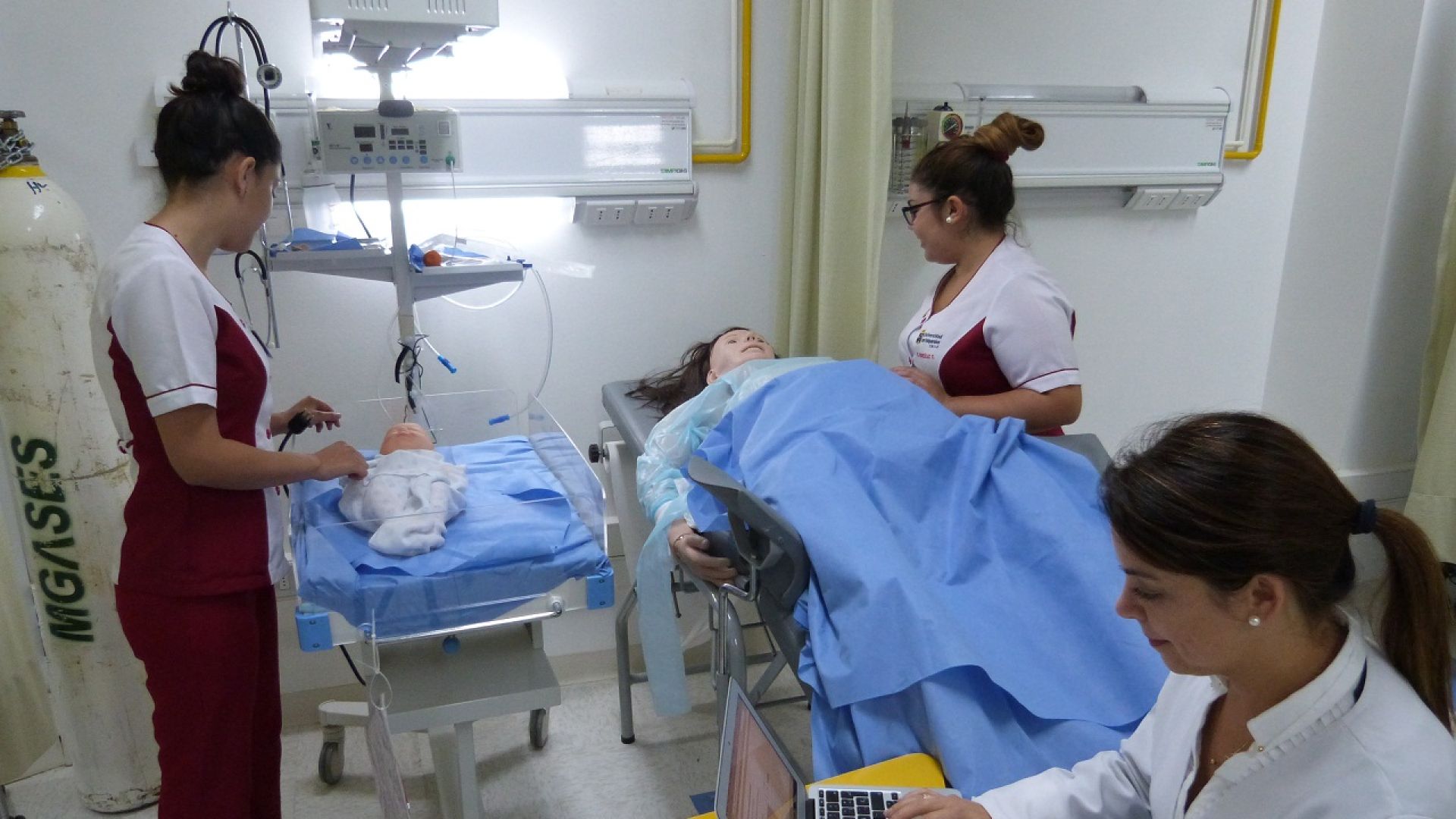 Universidad de Valparaíso - Obstetricia y Puericultura realizó ...