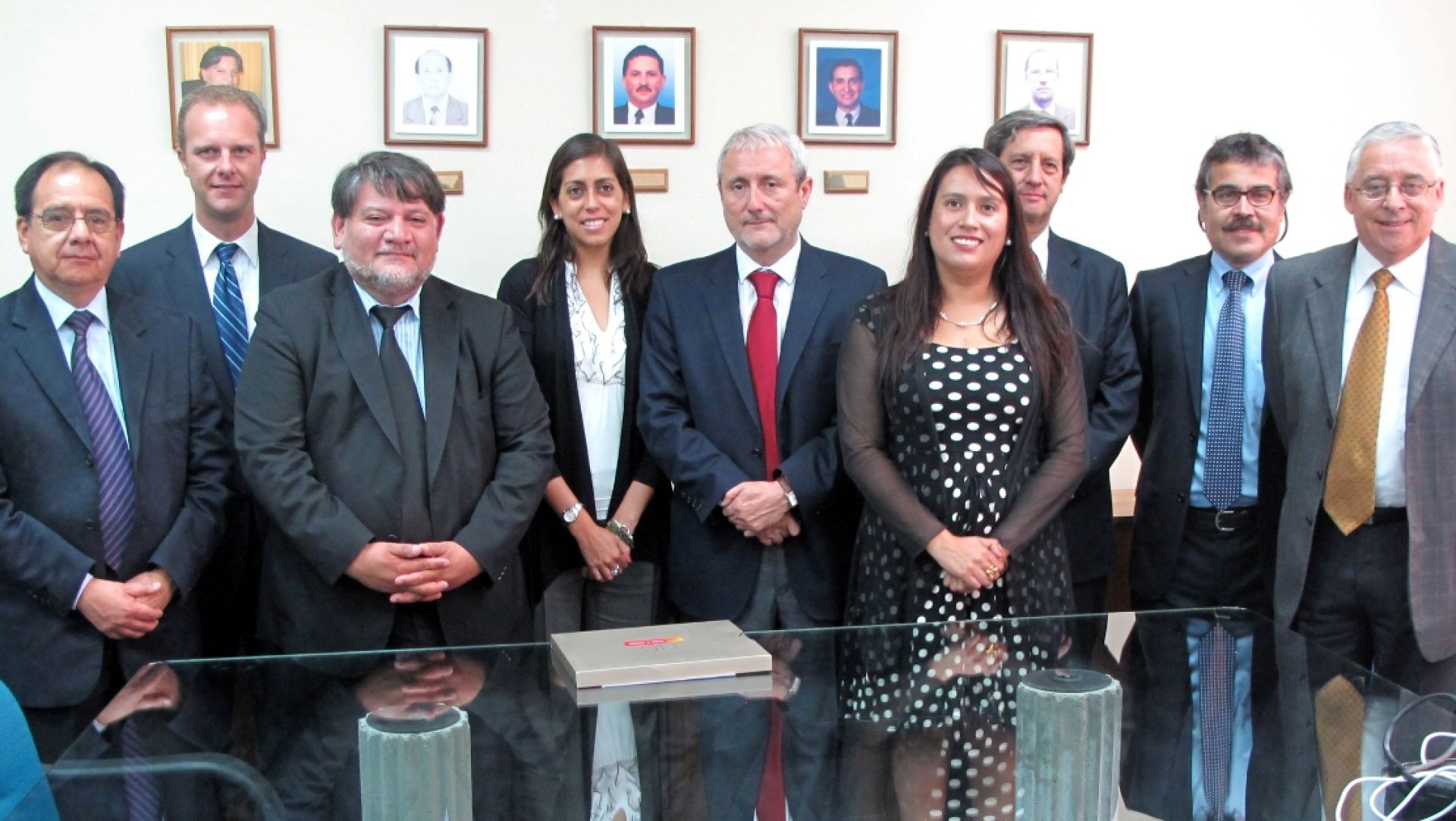 Universidad de Valparaíso - Construcción Civil se asocia con empresas líderes para promover ...