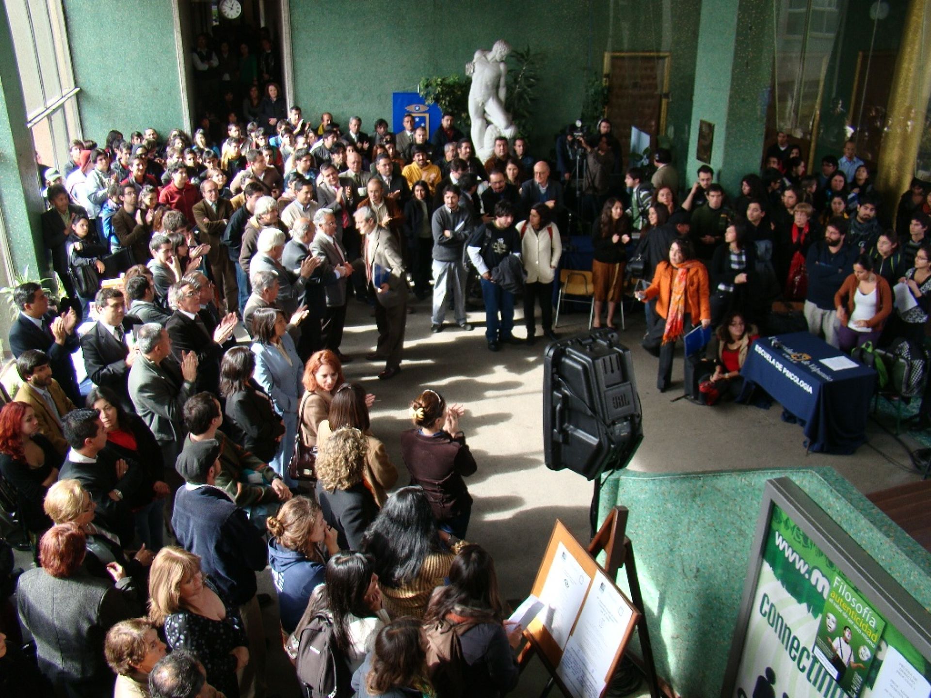 Universidad de Valparaíso - UV convoca a marcha por la defensa de la educación pública